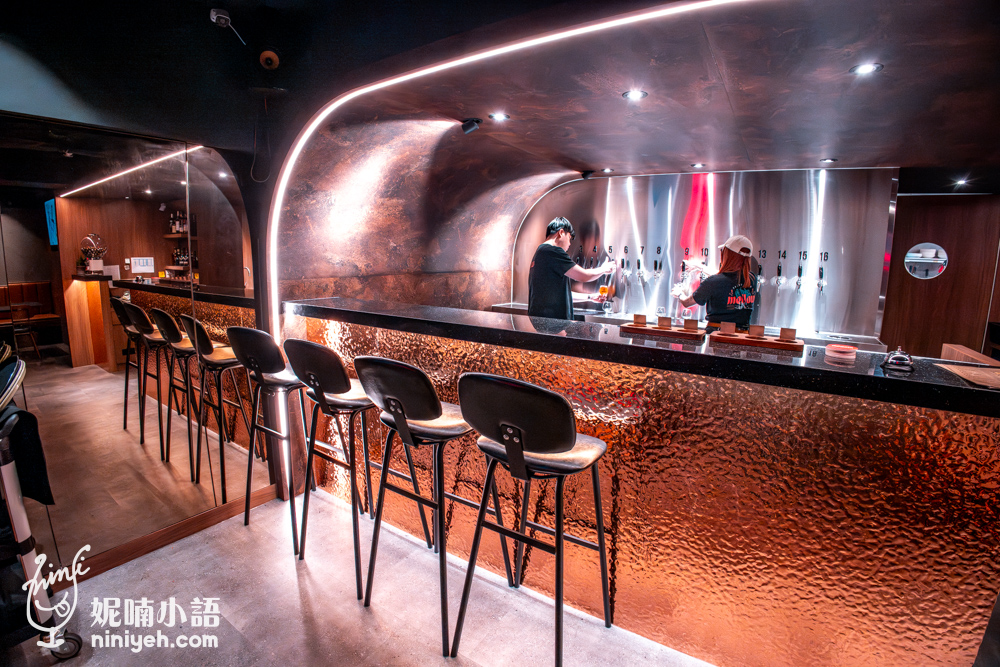 【大安區美食】Mellow Bar & Restaurant。台北啤酒餐廳再+1。迷幻東區酒吧開喝到凌晨 @Nico＆妮喃小語